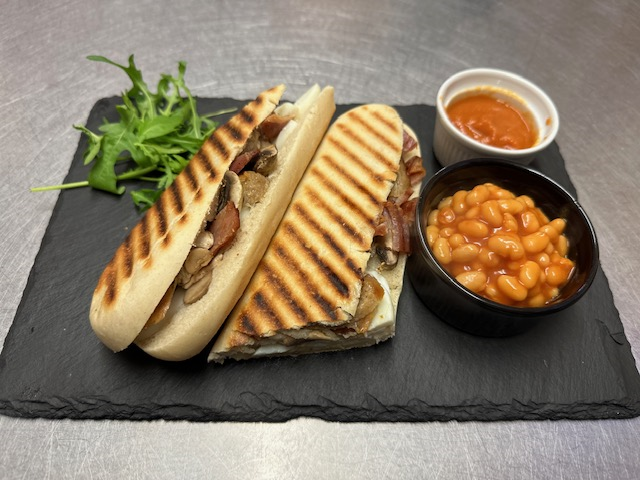 Acorns Coffee Shop – @Burbage Common